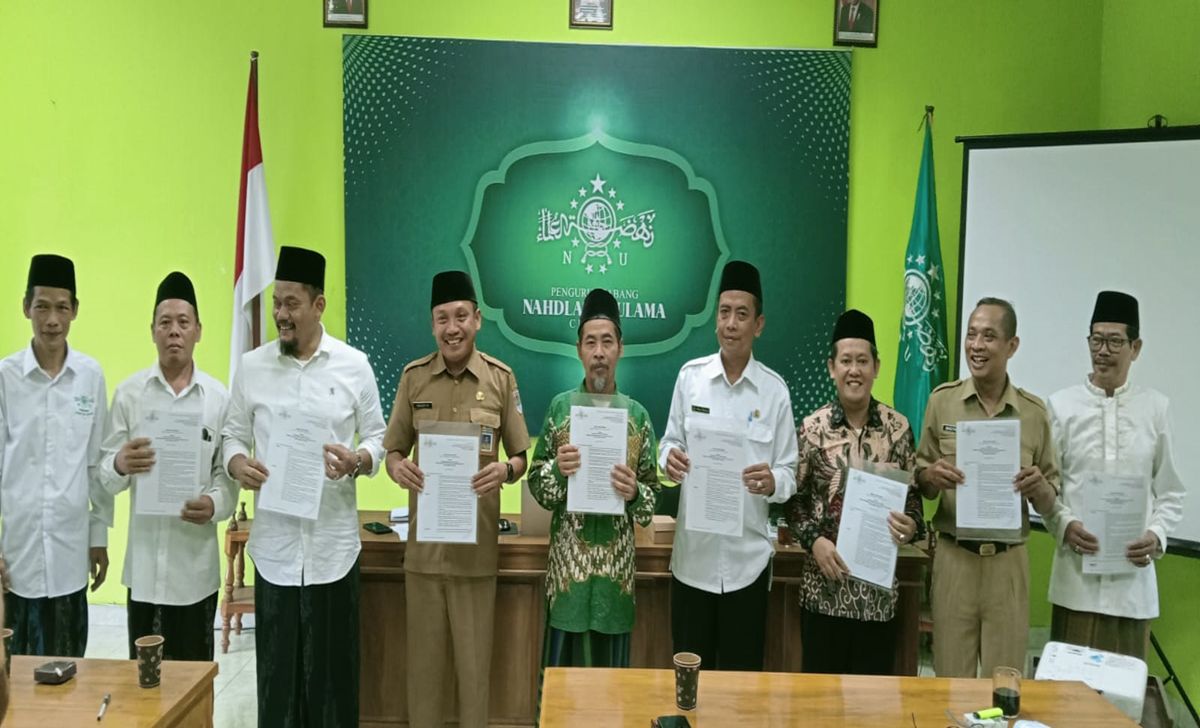 Lembaga PCNU Cilacap Terima SK, Ini Pesan Katib Syuriyah