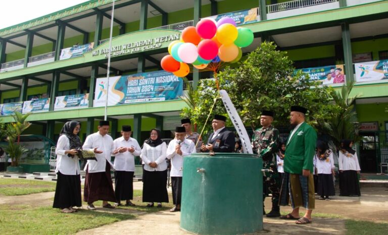 Mengenal Lebih Dekat Sosok KH Muhammad Sahal Adzkiya